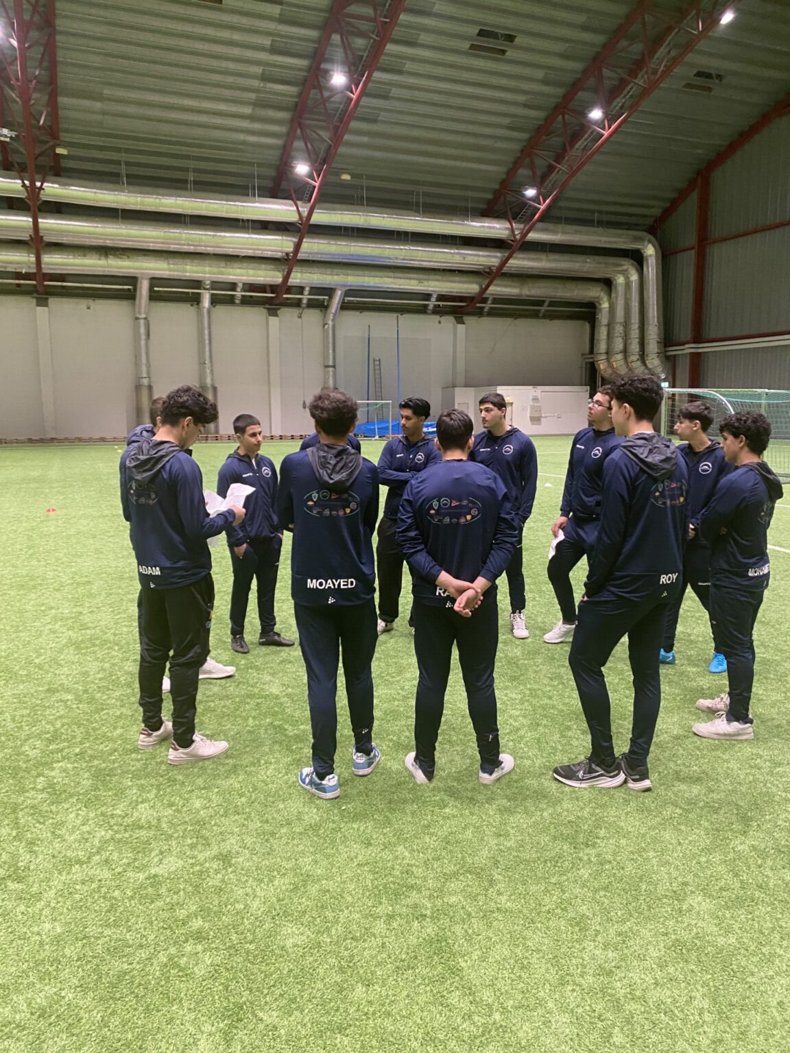 En energisk feriefotballdag i Østfoldhallen - Fyrlykta